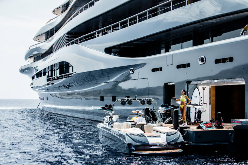 Flying Fox wins World Superyacht Awards 2020 - Flotilia